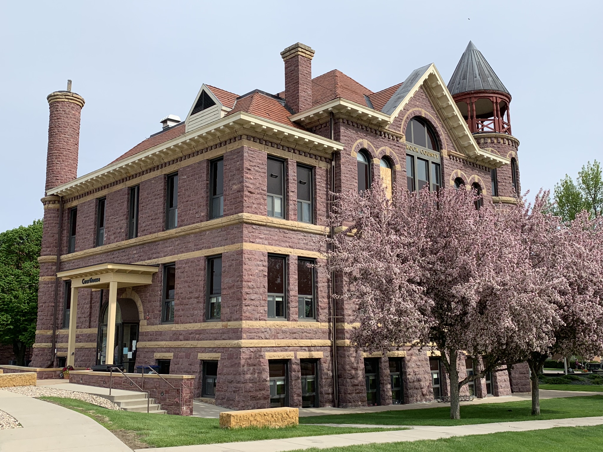 Rock County Courthouse - RENODRY USA